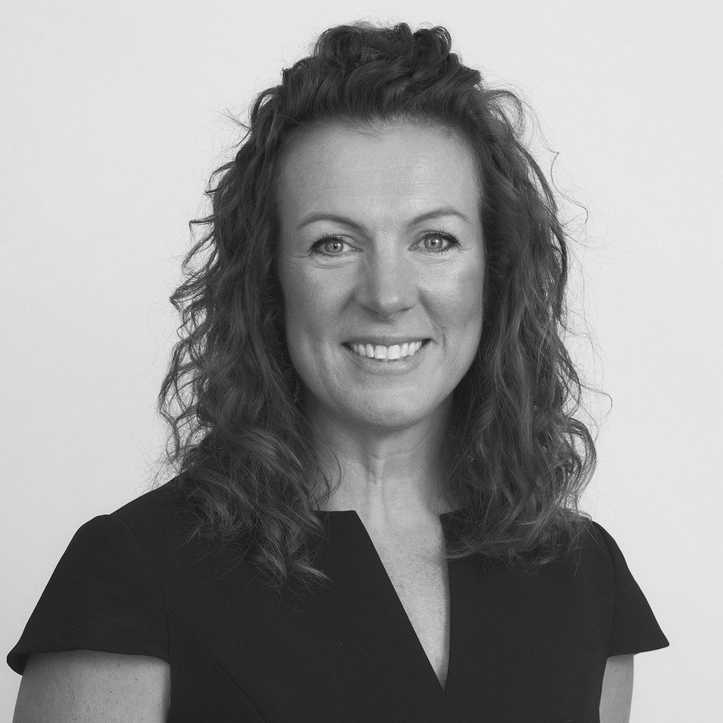 Sally Saunders - Provantage